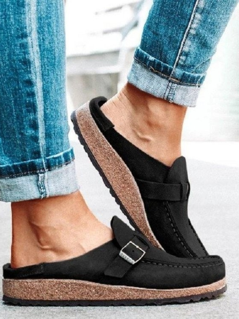 The Everyday Suede Buckle Mule – Gracie & Lane